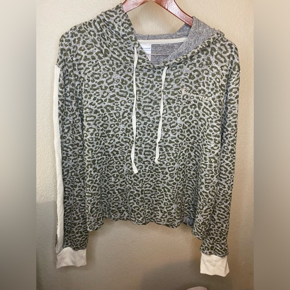 Champion | Intimates & Sleepwear | Olive Green And Cream Cheetah ...
